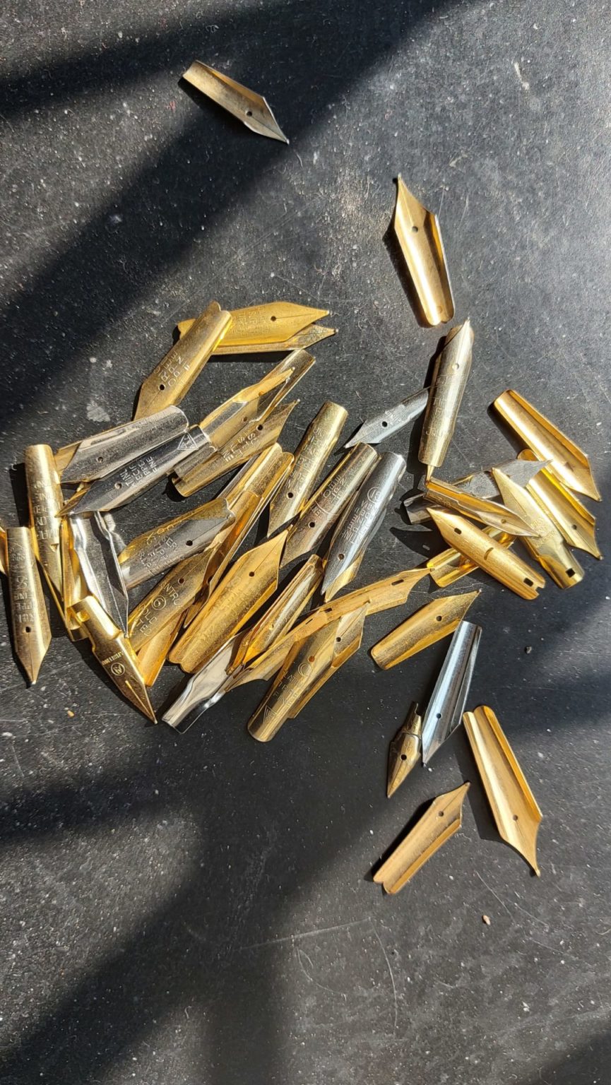 Nib manufacturing in pre-independent India: Bibek Debroy